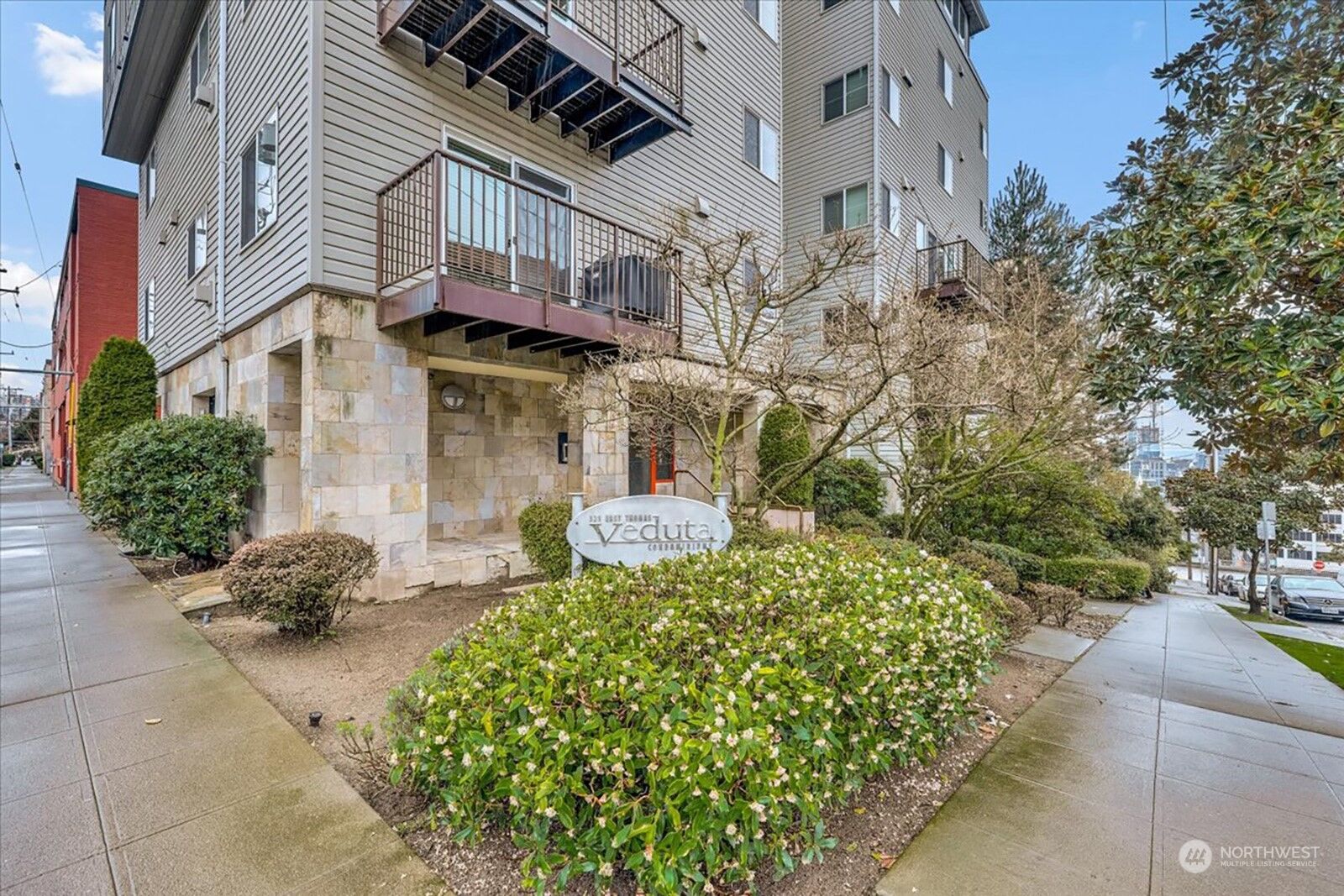 1 bed Seattle home for sale: 321 E Thomas Street 203, Seattle, WA 98102