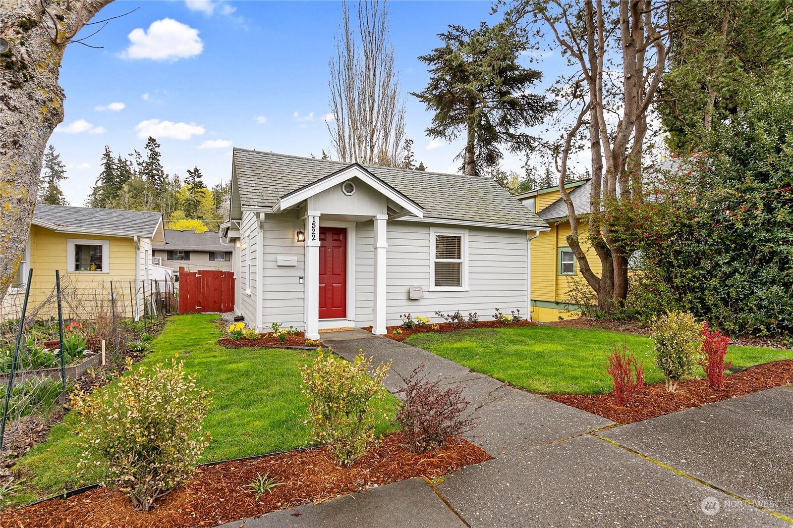 House for sale in Bellingham: 1522 Lincoln Street, Bellingham, WA 98229