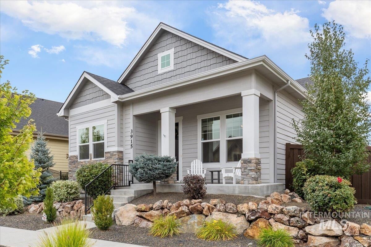 Home for sale in Boise: 3915 W Farm View Dr, Boise, ID 83714