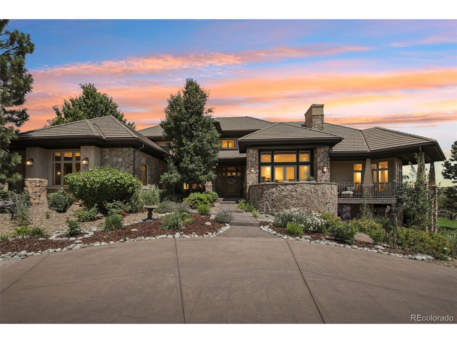 House for sale in Littleton: 9737 Elkhorn St, Littleton, CO 80127