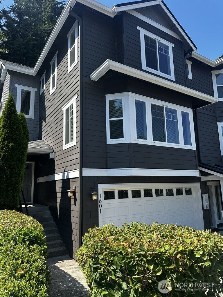 3 bed Bellevue home for lease: 5583 Lakemont Boulevard SE 1601 ...