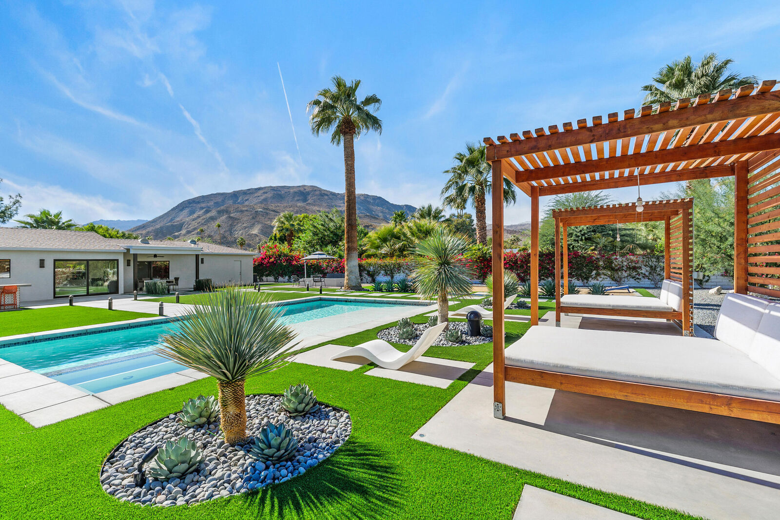 Home for sale in Rancho Mirage: 72374 Rancho Road, Rancho Mirage, CA 92270