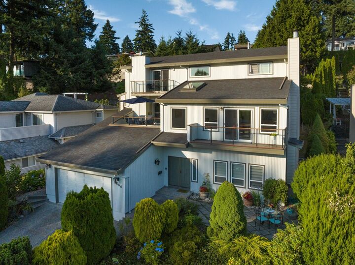 MLS#R3077984: 7680 Barrymore Drive, Delta, BC V4C 4C7