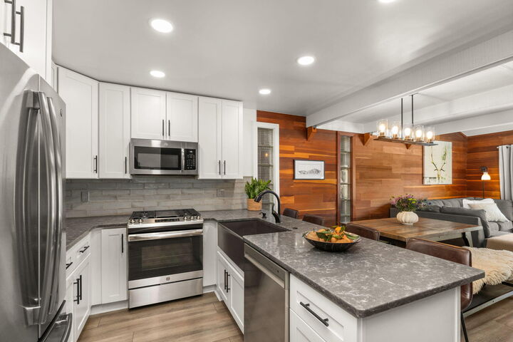 MLS#26-334008: 119 Picabo St B2, Ketchum, ID 83340